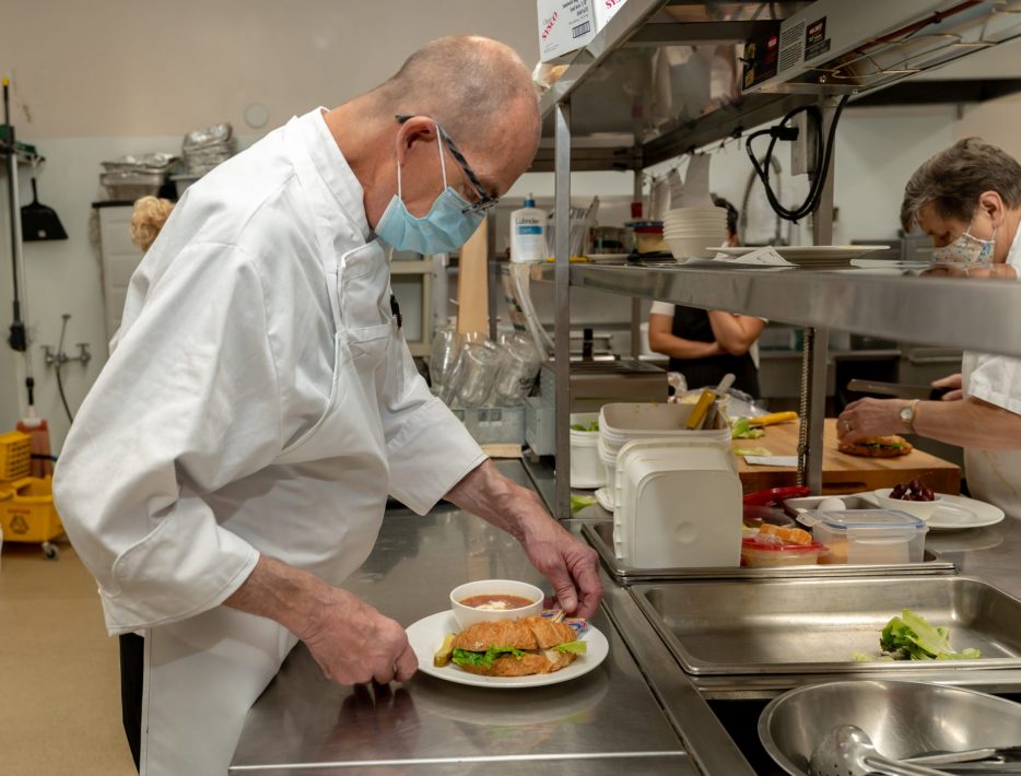 Dining - Luther Riverside Terrace